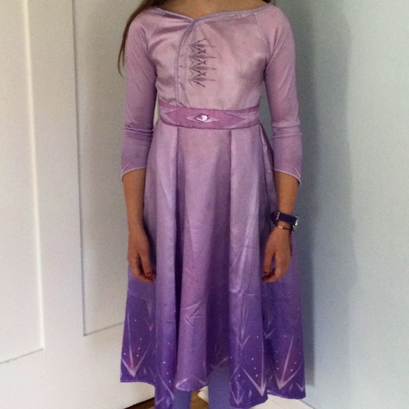 Disney | Costumes | Queen Elsa Frozen 2 Costume Dresssize 8 | Poshmark